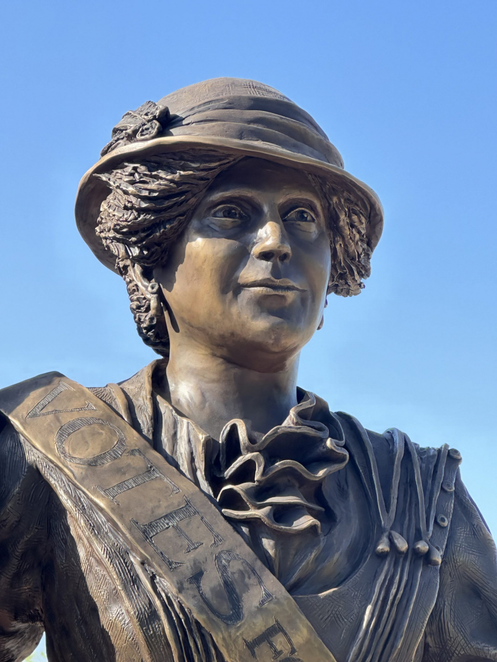 Frances Munds Suffrage Statue - Arizona Women's History Alliance