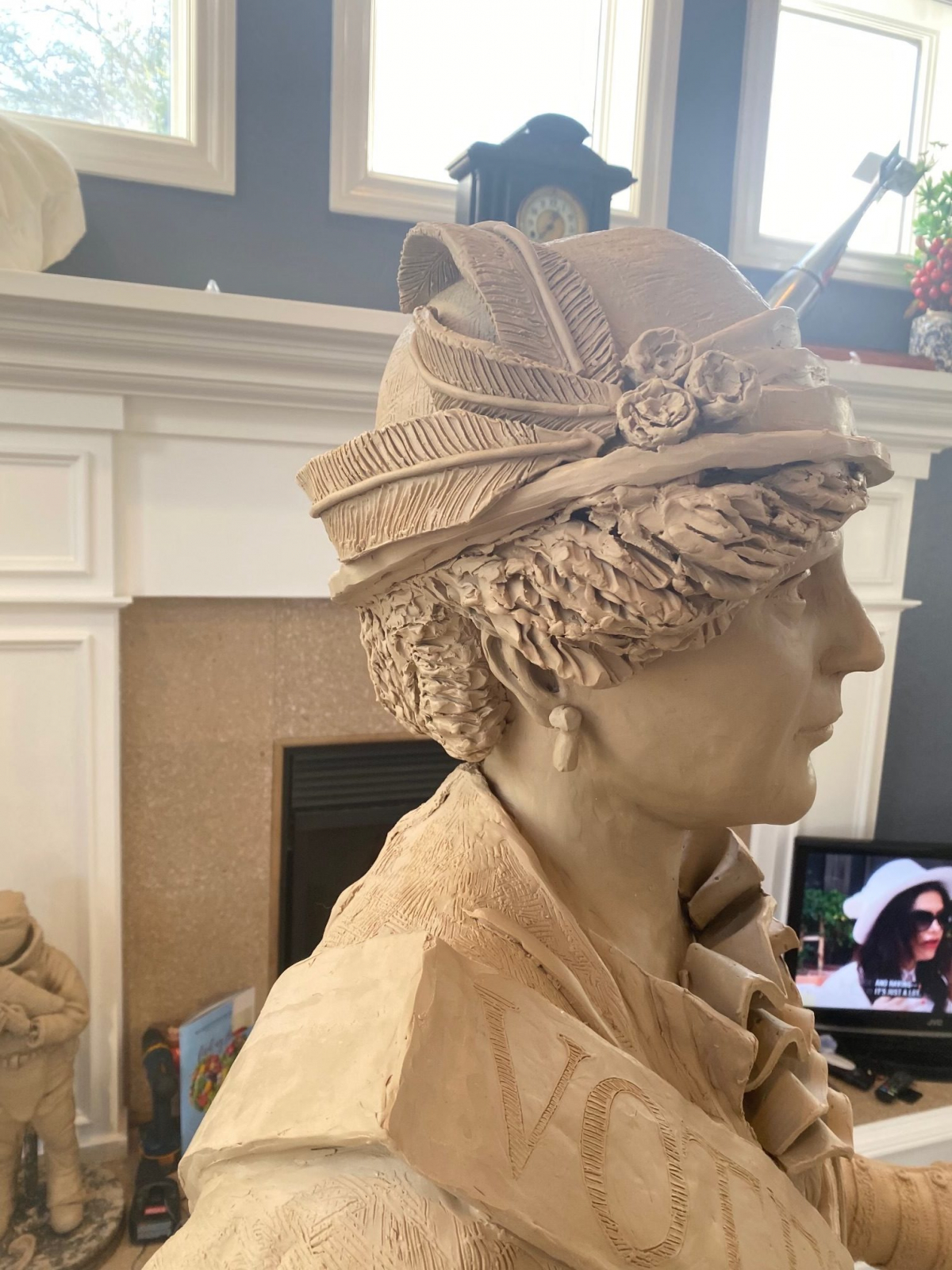 Frances Munds Suffrage Statue - Arizona Women's History Alliance